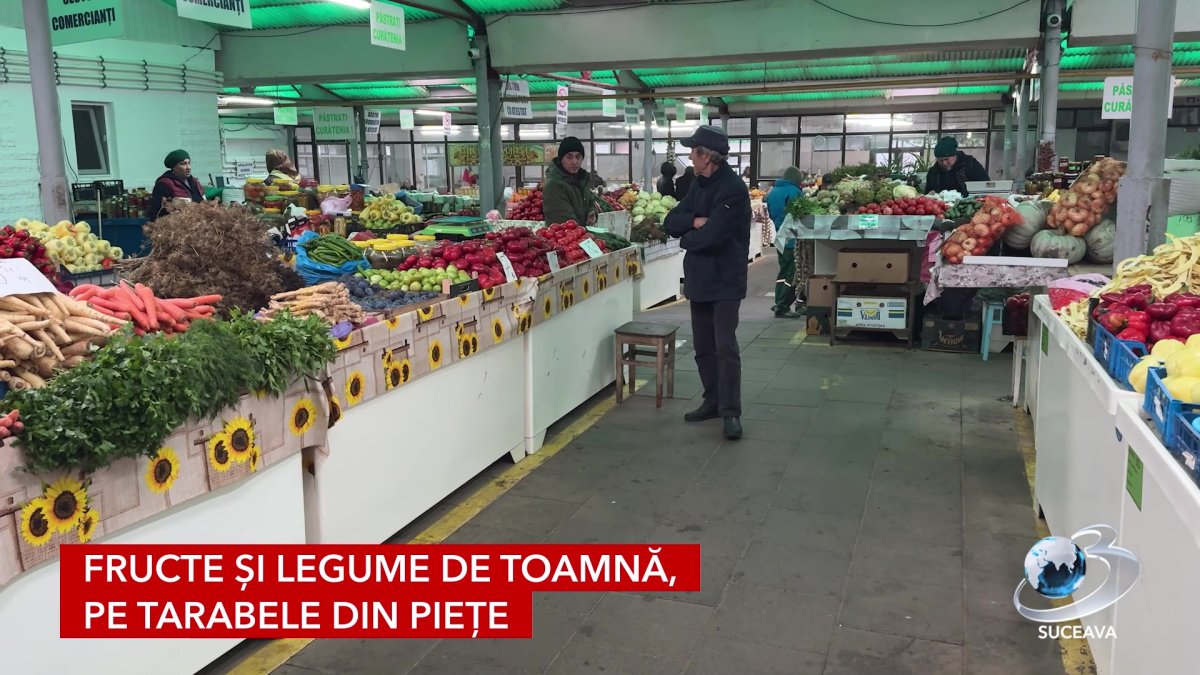 Fructe și legume de toamnă pe tarabe